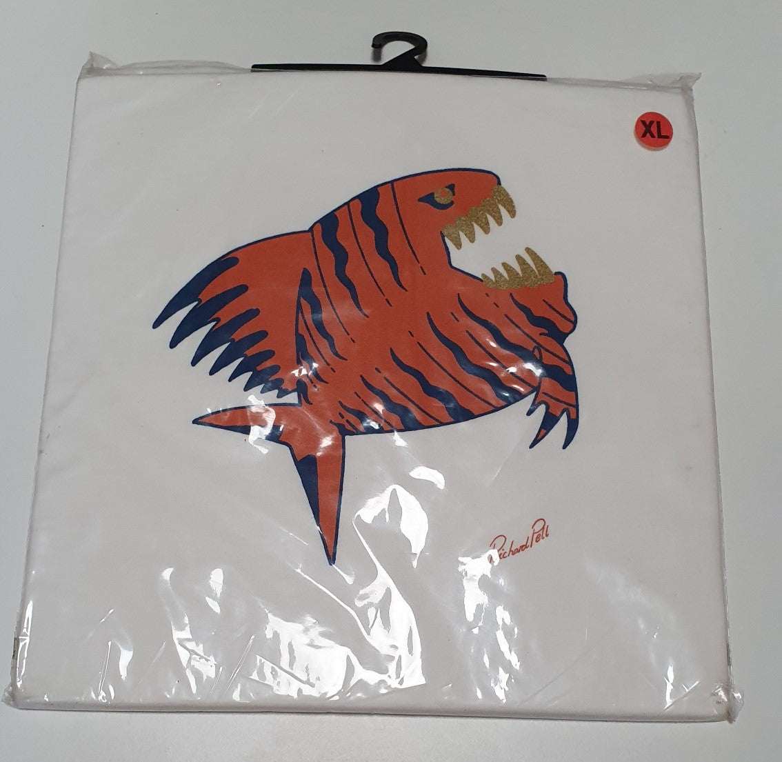 T-Shirt – www.richardpell.com
